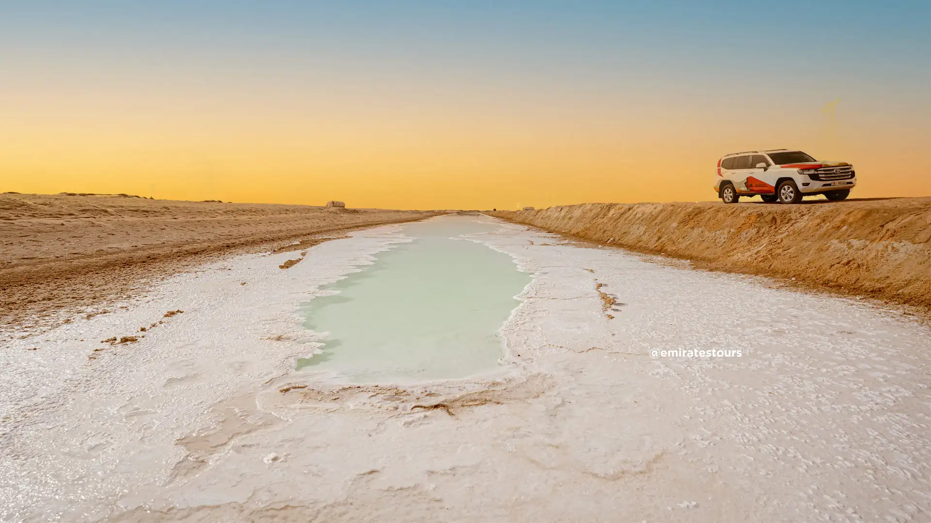 Abu Dhabi Al Wathba Salt Lake & Fossil Dunes Guided Tour